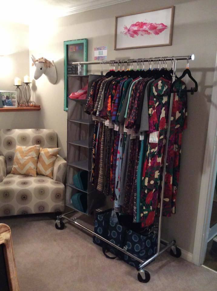 LuLaRooms: LuLaRoe Room Ideas - Slap Dash Mom