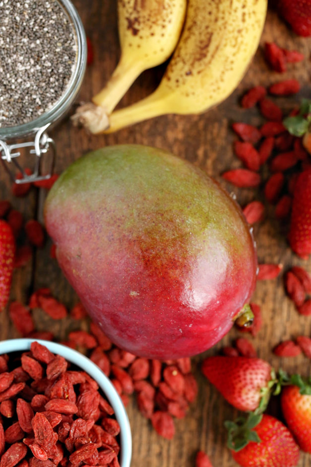 Goji Berry Smoothie Recipe - Slap Dash Mom Goji Berry Smoothie Recipe - Slap Dash Mom