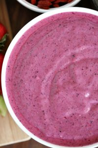 Goji Berry Smoothie Bowl Recipe - Slap Dash Mom