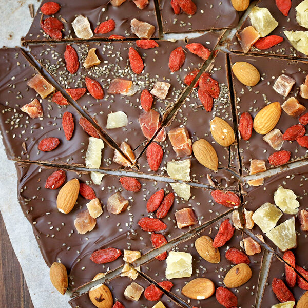 Goji Berry Chocolate Bark - Slap Dash Mom